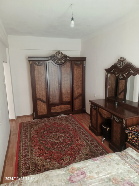 Sergeli 6a 2/3/7 sotiladi