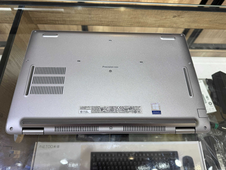 DELL Сенсорный Intel Core i7-1185G7 озу16гб 256ssd Nvidio Quadro T500
