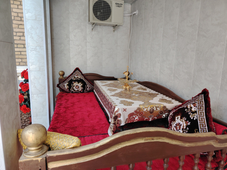 *HOTEL * ГОСТЕВОЙ ДОМ *   рядом  с  Регистаном  и   Гур Амир