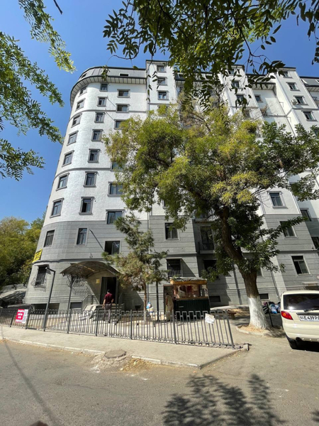 Продается Квартира коробка на Юнусабаде