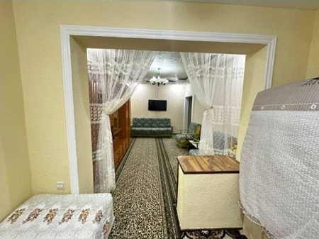 Юнусабад 9. 2ком/4этаж/5этажка продаётся