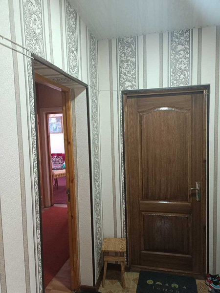 Срочно продаётся 2/5/9/58 м2 квартира  МЕТРО ОЙБЕК