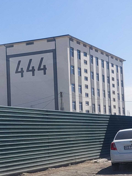 Jondor tumanida 2 xonalik kvartira sotiladi.