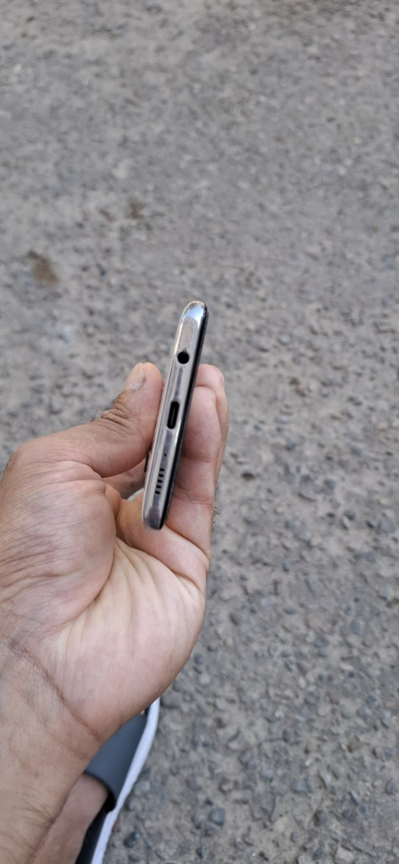 Samsung A51 tinniq