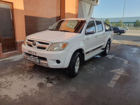 Tayota sotiladi