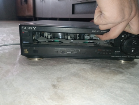 Sony video cassette recorder