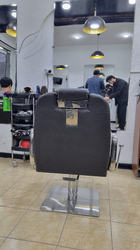 Barber кресло. Барбер Кресло продаётся  срочно