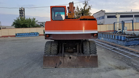 Ekskovator sotiladi