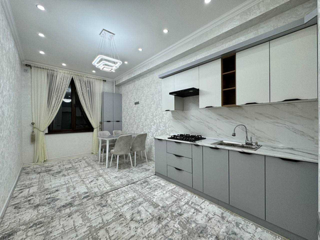 3х комнатная квартира на 1 этаже  90кв/м, в Самарканде