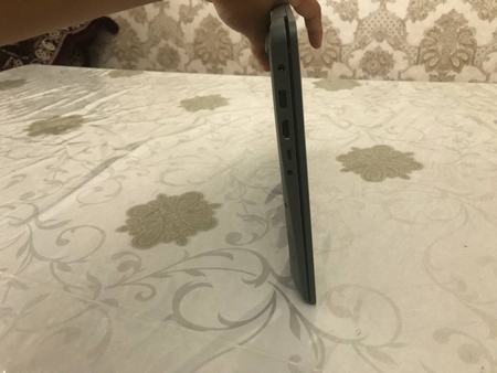 Lenovo I pad 3 sastayanasi zoʻr yangidek