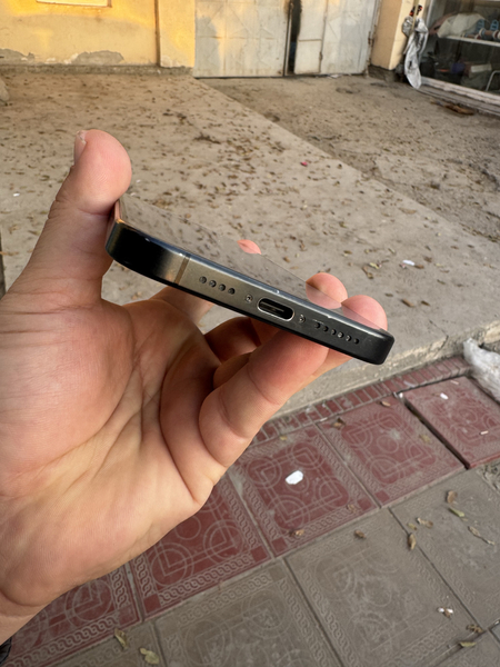 Phone 15 pro max sotiladi 256gb