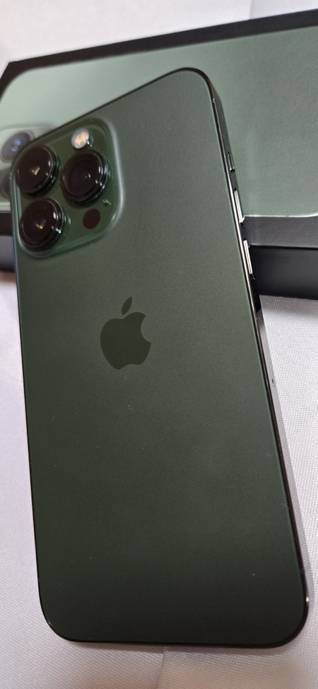 IPhone 13 pro green. Память 256
