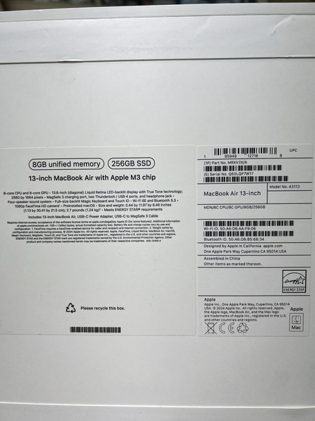 MacBook Air M3 8/256 Yengi Новый