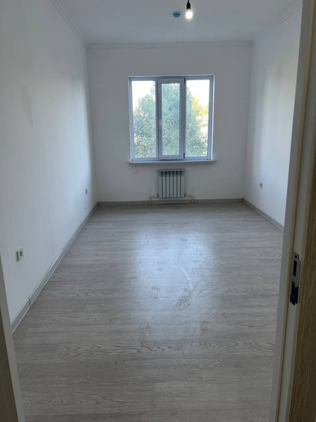 Срочно сдается Янги Хаёт районе массив 16А  2 комнотная квартира 250$