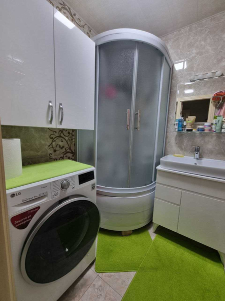 3 комн, 5 этаж/5, 77 кв.м., с ремонтом, мебелью, техникой.