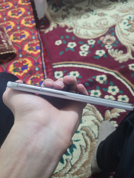 Samsung s21 5g ideal sostayeni