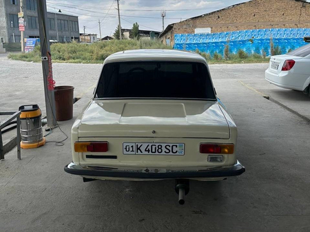 Vaz 21011 sotiladi holati yaxshi