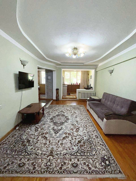 Чиланзар 7 кв, 2/1/4, 54 кв.м ор-р Базар Катартал