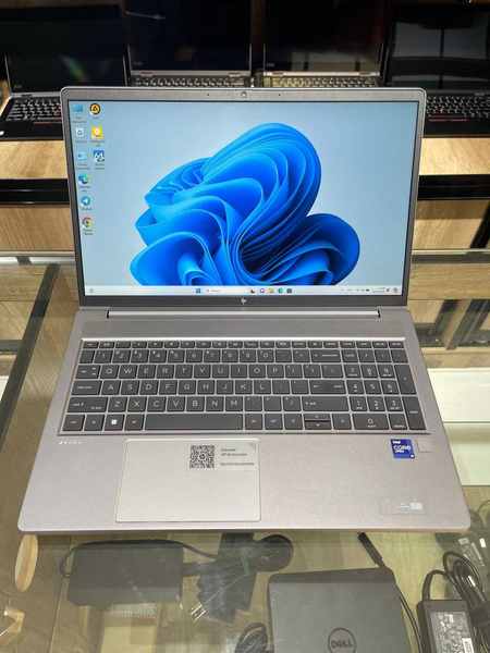 HP ZBook 15 Intel Core i9-11950H озу16гб 512ssd Nvidio Quadro T1200