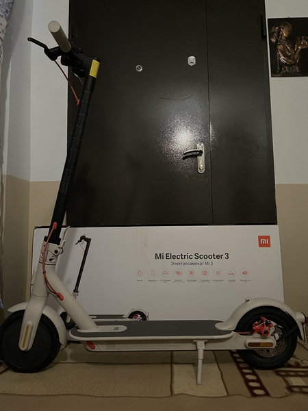 Срочно продам Mi electro scooter 3 2022