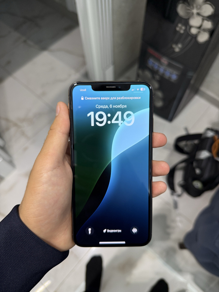 Iphone xs max.