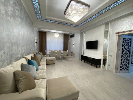 Аренда Femily hause 4 комн квартира новостройка