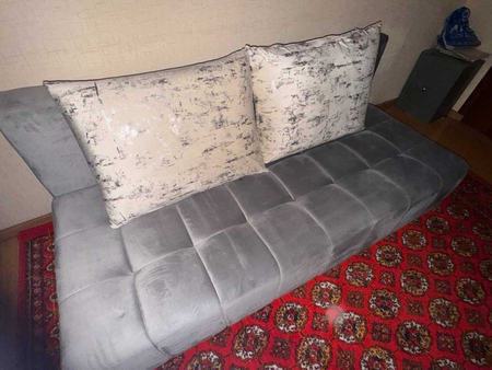 Продаю диван. 2х1.8м