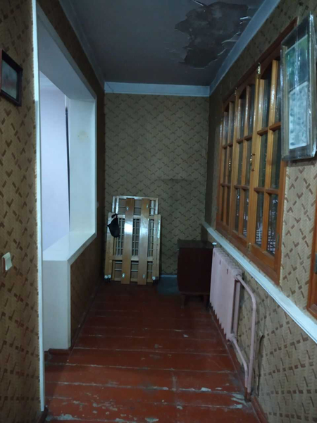 Продается своя ТТЗ-1  2/1/4.  в 3 комн. [под офис).Возможна ипотека.