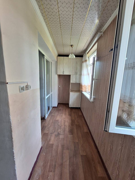 TTZ 2 Kvartira sotiladi balkon 1,5x6 Ipoteka xizmatlari mavjud