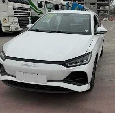 BYD E2 2024й. бошига 6000 у.е.