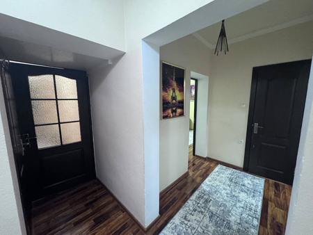 Чиланзар 20кв  3/1/9  1,7м²  70м²