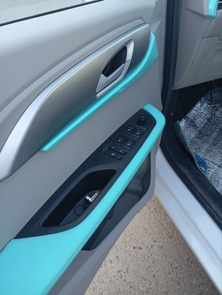 Elektro Mobil JMEV EV3