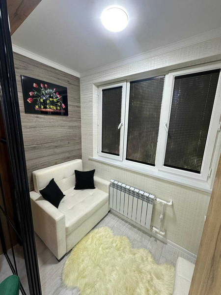 Продается квартира с дизайнерским ремонтом на Чиланзаре 2. 2в3/4/4.
