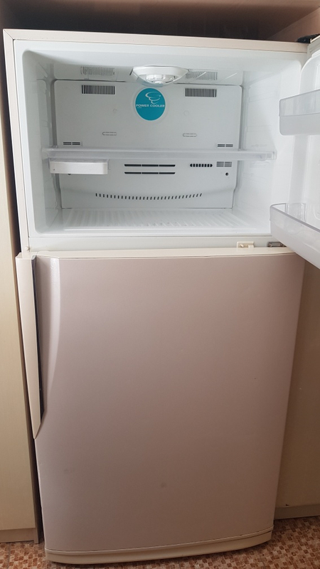 ПРОДАЁТСЯ холодильник SAMSUNG б/у