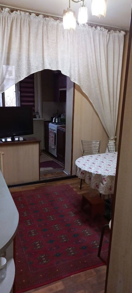 Продаётся 4x комнатная квартира Сергели 1