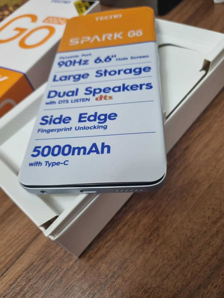Yangi telefon Tecno Spark Go 2024