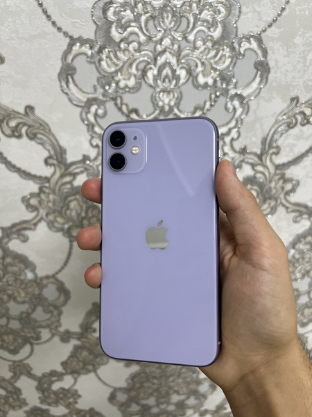 iPhone 11 telefoni sotiladi