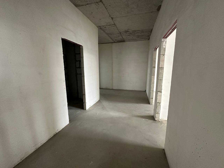 3 xonali 89m2 6-qavatda kvartira sotiladi