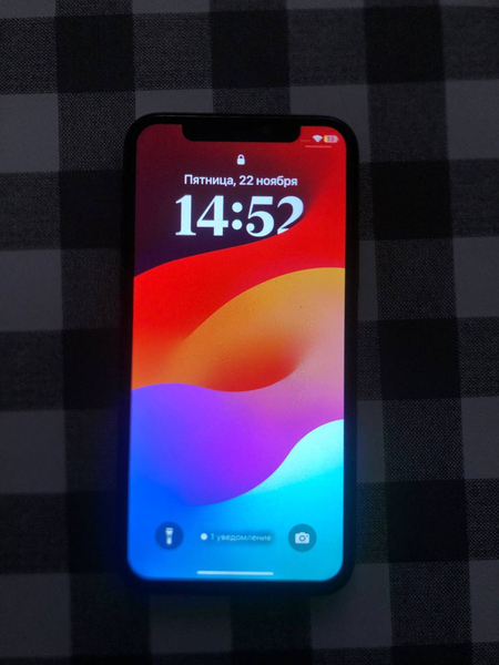 Iphone 11 pro в среднем состояни