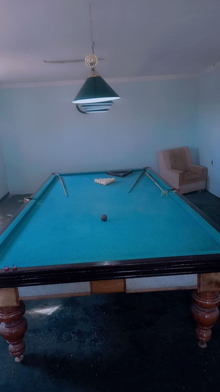 Billiardniy stol sotiladi