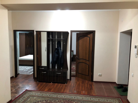 Аренда улица Навои 3 комн квартира новостройка