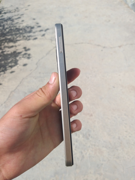 Tecno Spark 20c kafolati bilan