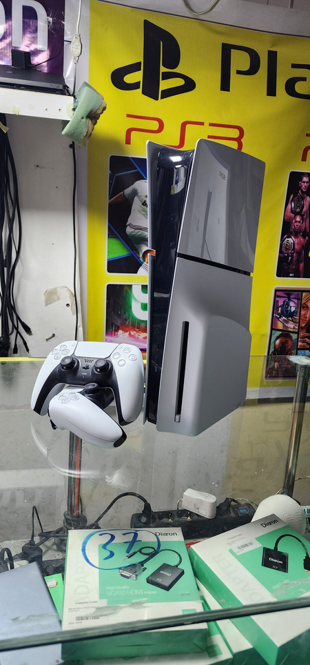 Продается игровой консол Sony Playstation 5 slim с дисководом