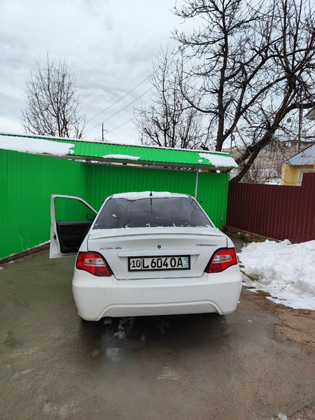 Продается нексия2