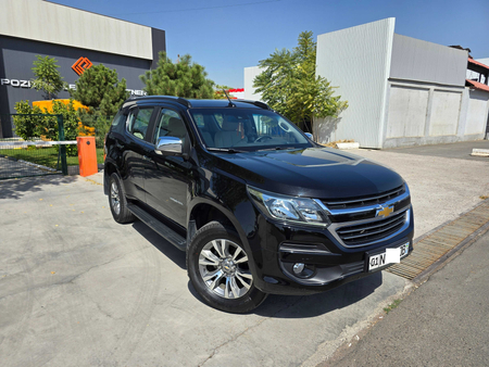 Chevrolet Trailblazer 3,6 литра объем двигателя