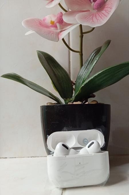AirPods Pro 5 штук осталось отдам по оптом цене