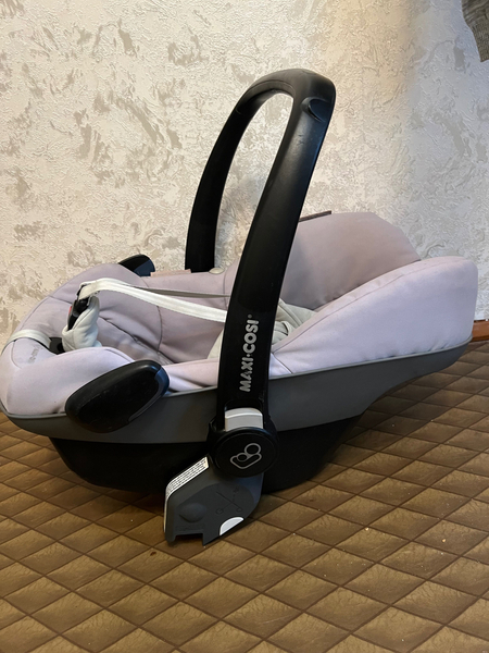 Автолюлька, автокресло  maxi cosi