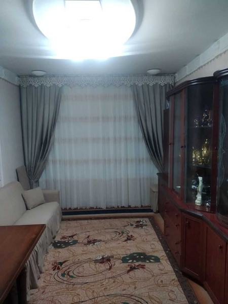 Тансикбоев 3да 3 хонали 2 этаж уй (28 дом, 98 кв)