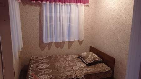 Сдаётся дача в Чарваке,возле Бочки