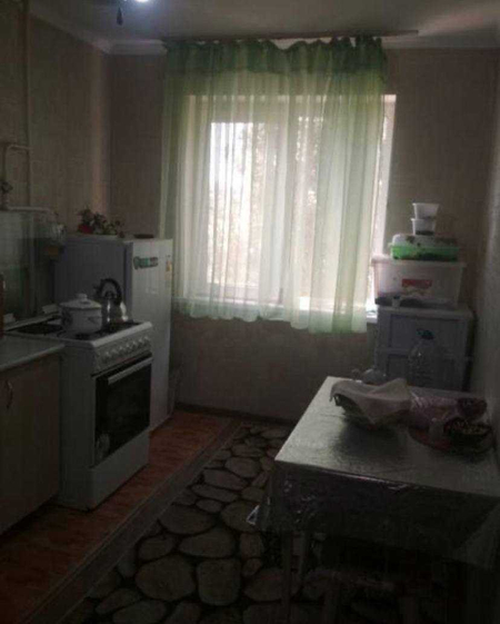 3 xonali 3 etajda joylashgan jixozlangan kvartira ijaraga beriladi